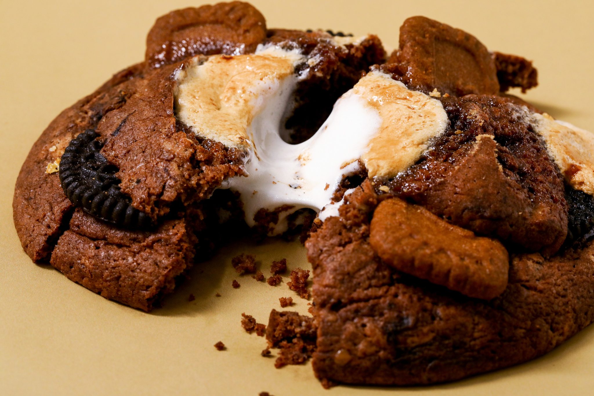 【直径13cm！ベーコンやマシュマロを大胆にトッピングしたビックソフトクッキー専門店】「GUILTYʼS(ギルティーズ)」 第一号店が6月1日オープン | お知らせ | 株式会社オールハーツ ...